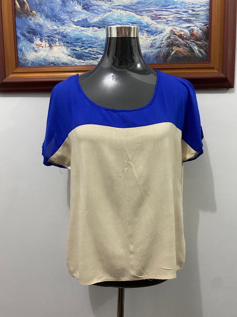 Two colored mom blouse, Women's Fashion, Tops, Blouses on Carousell
