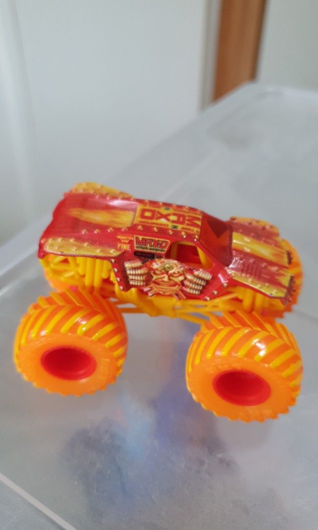 Use Monster Jam cars, Hobbies & Toys, Toys & Games on Carousell