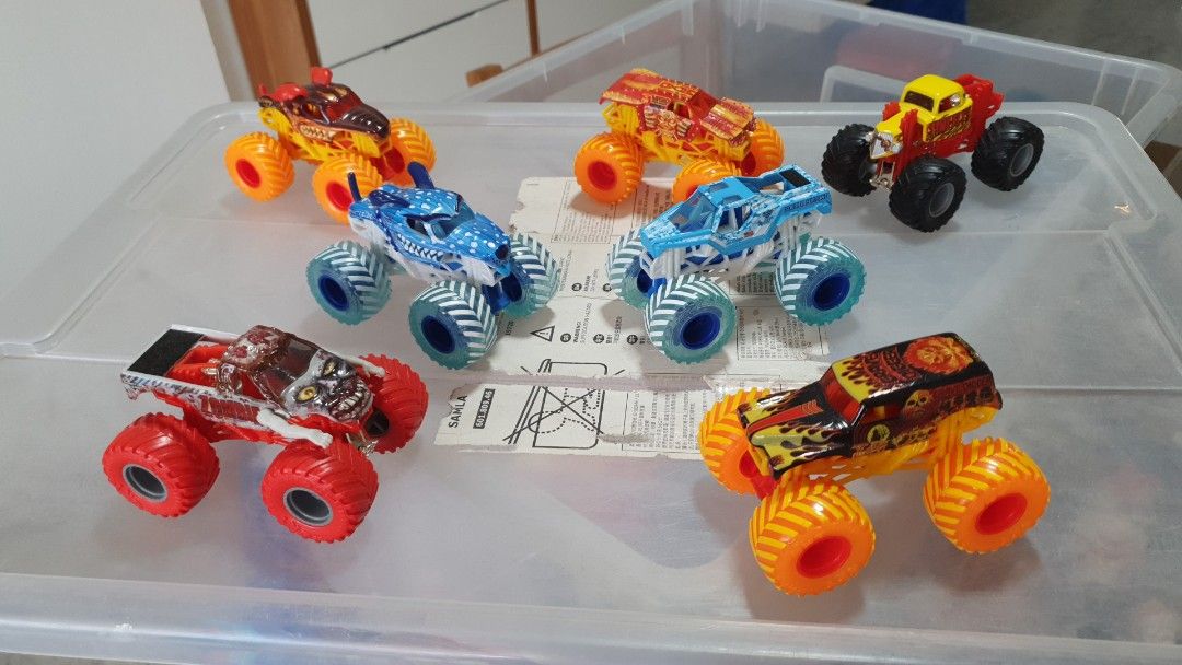 Use Monster Jam cars, Hobbies & Toys, Toys & Games on Carousell