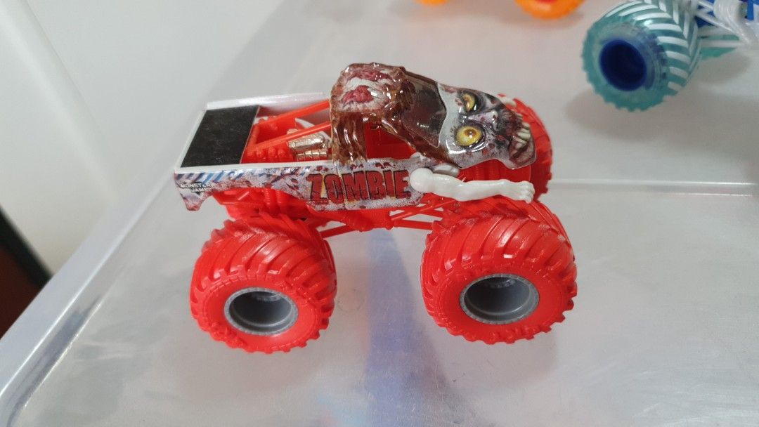 Use Monster Jam cars, Hobbies & Toys, Toys & Games on Carousell