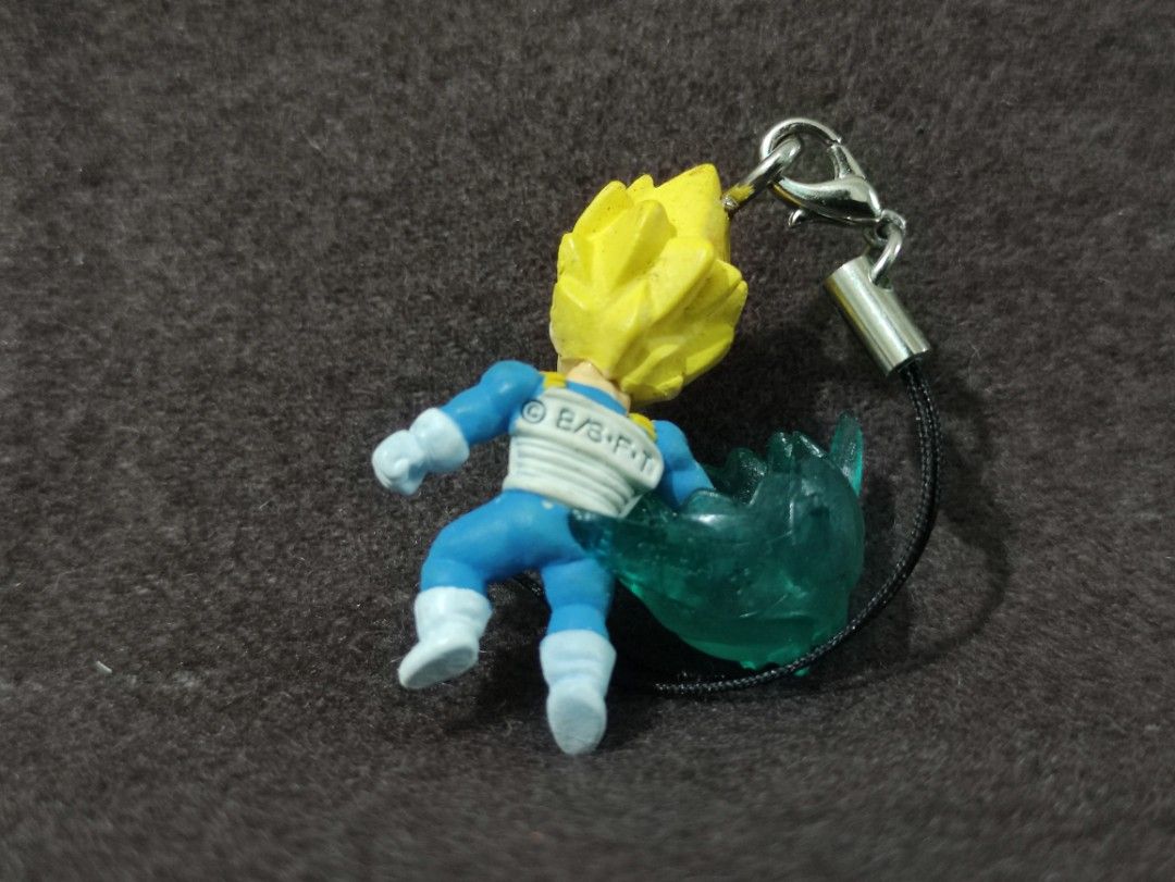 Vegeta Super Saiyan DBZ Dragon Ball Z Anime Mini Figure Keychain Charm ...