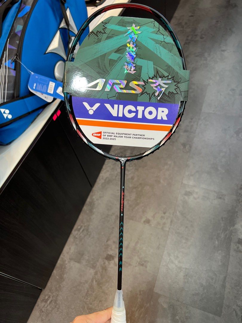 Victor Auraspeed Hang /C badminton racket, Sports Equipment, Sports ...