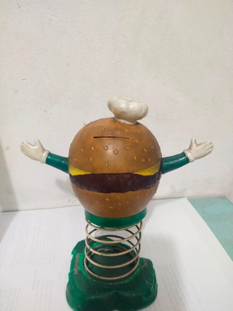 vintage "Burgee" display toy of Tropical Hut Hamburger/1970s era ...