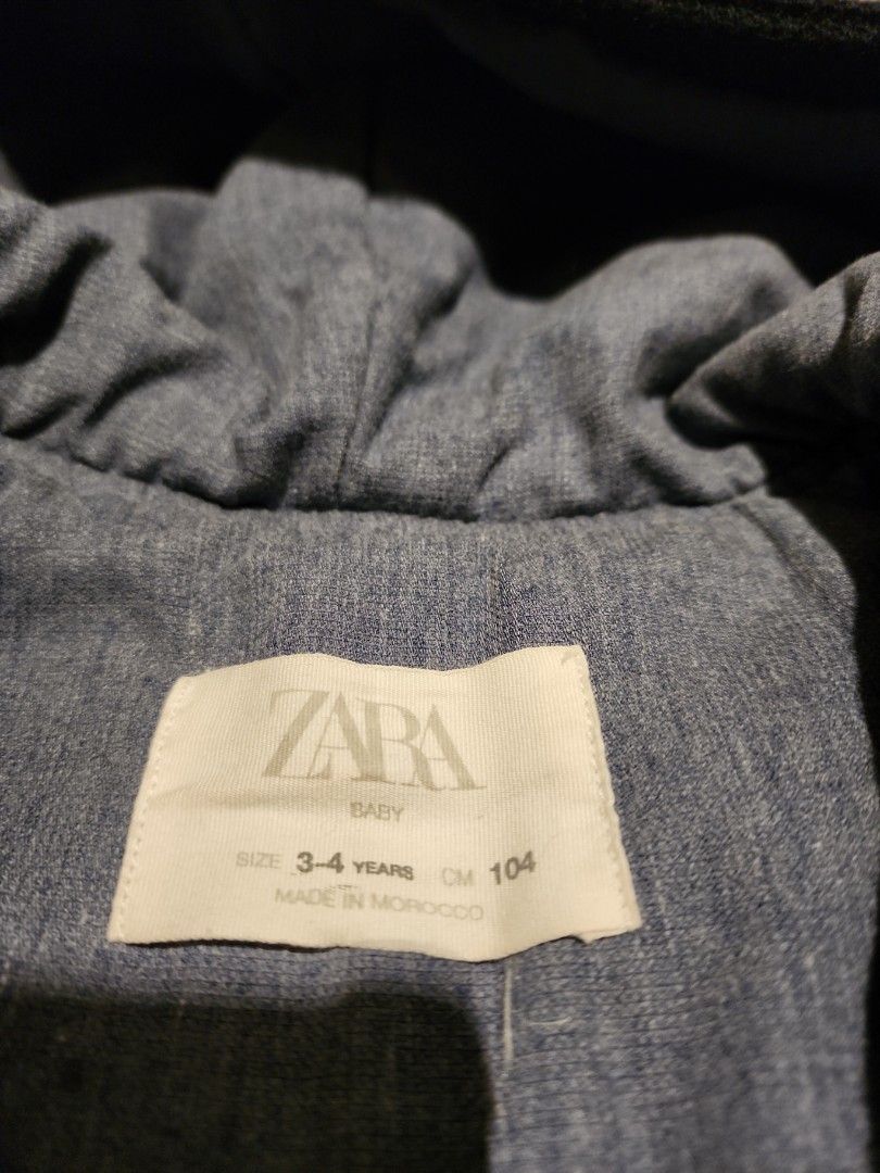 2 Zara Kids Winter Jacket FREE heat tech (98cm, 2-3 years old/ 104cm, 3-4 years old), Babies ...