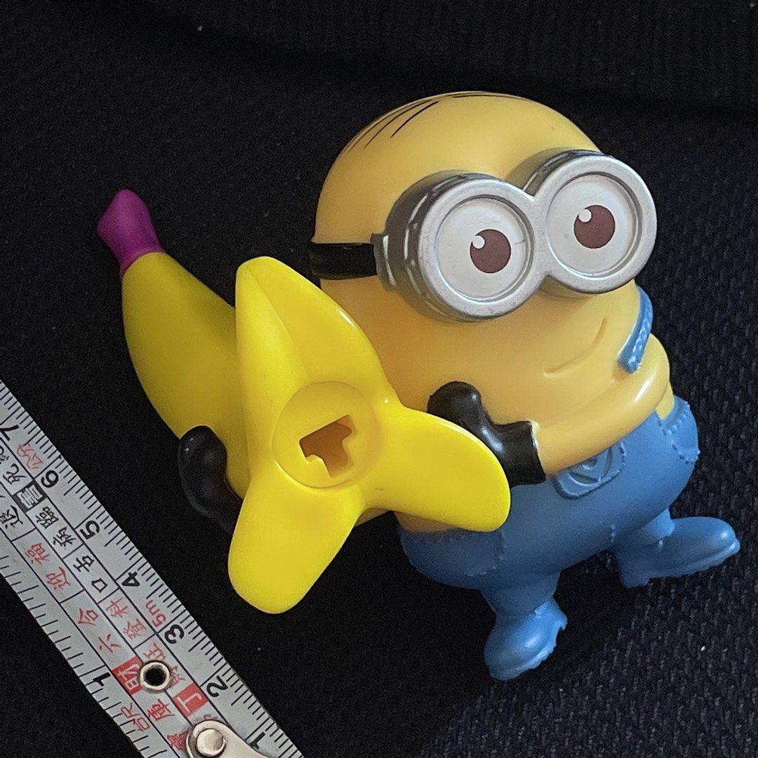 麥當勞 McDonald‘s 絕版小小兵公仔 （缺箭頭）@ C264, 書籍、休閒與玩具, 玩具、公仔、桌遊在旋轉拍賣