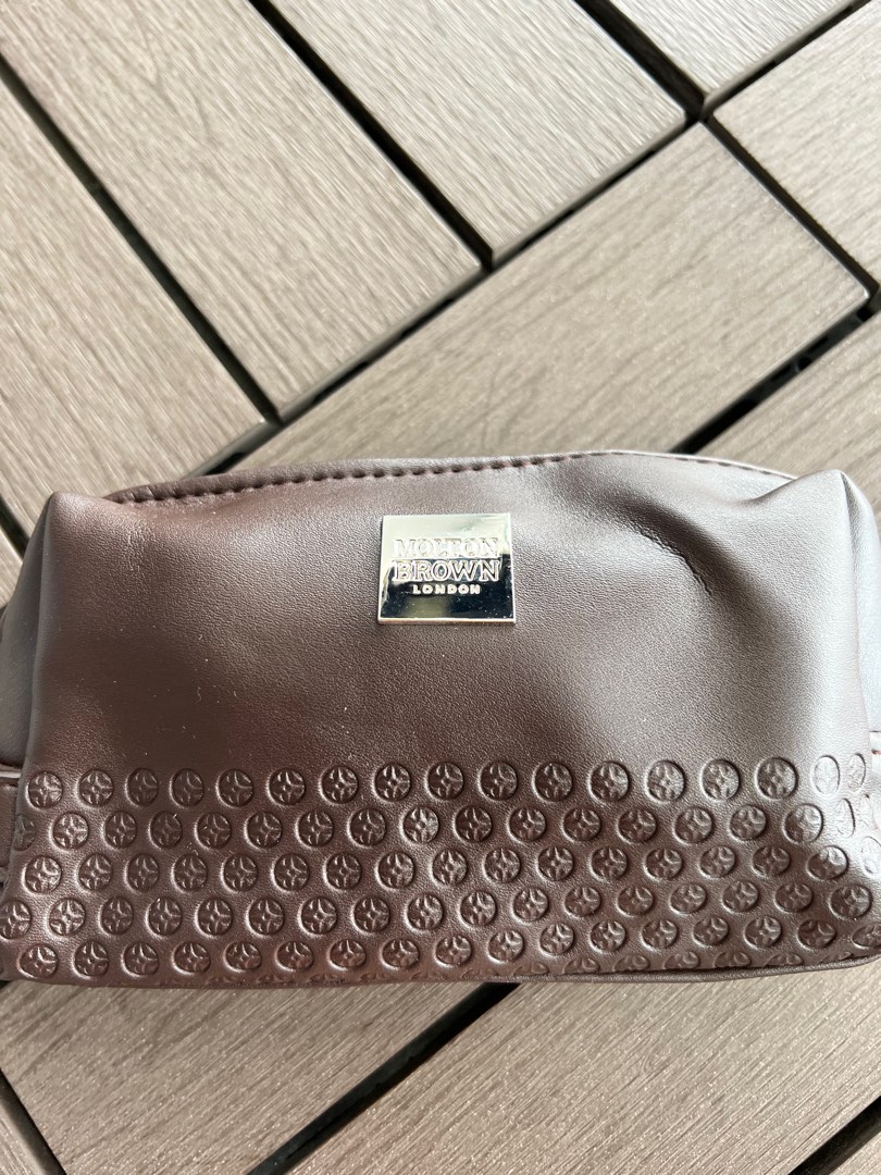 Airline Amenity Kit Molton Brown, Women's Fashion, Bags & Wallets ...