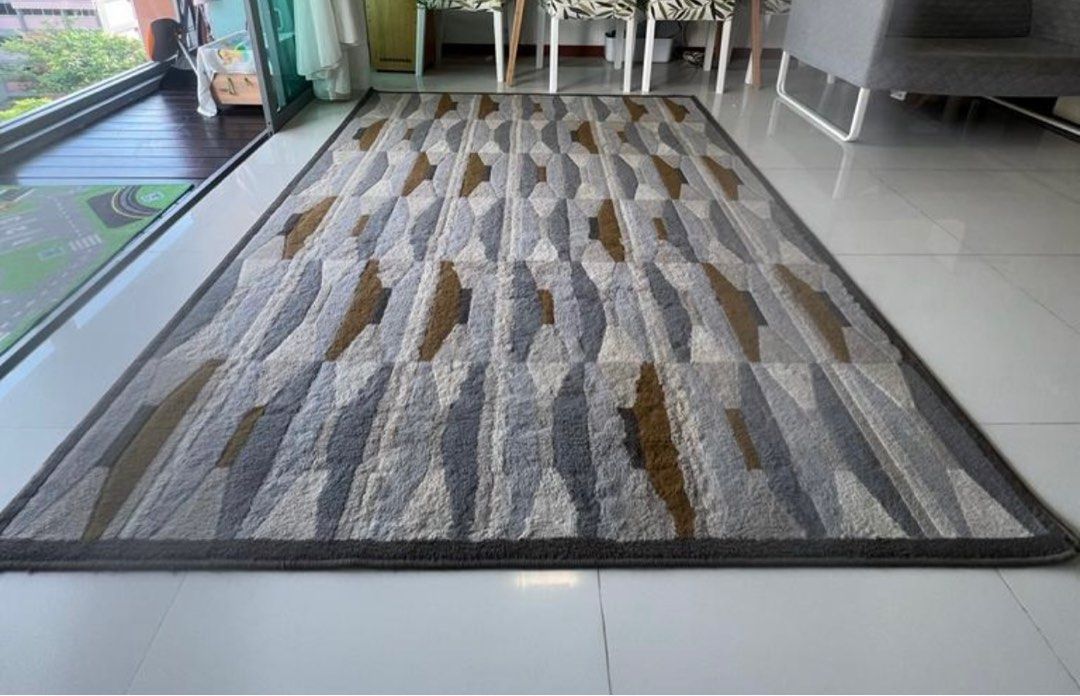 Beautiful carpert fully washable, Furniture & Home Living, Home Decor ...