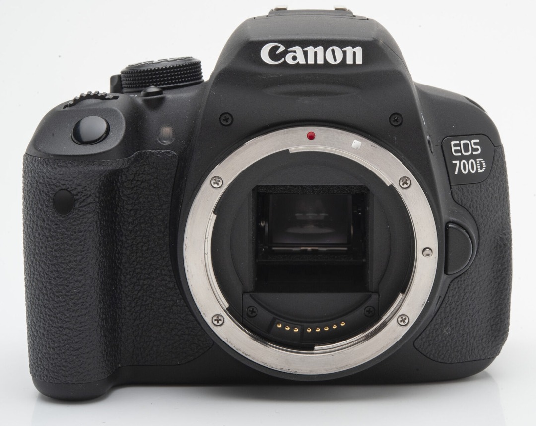 [BMC] Canon EOS 700D (18MP) EF Mount DSLR (used), Photography, Cameras ...