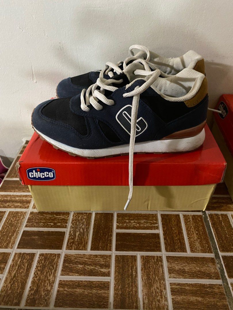 Chicco Shoes, Men's Fashion, Footwear, Sneakers on Carousell
