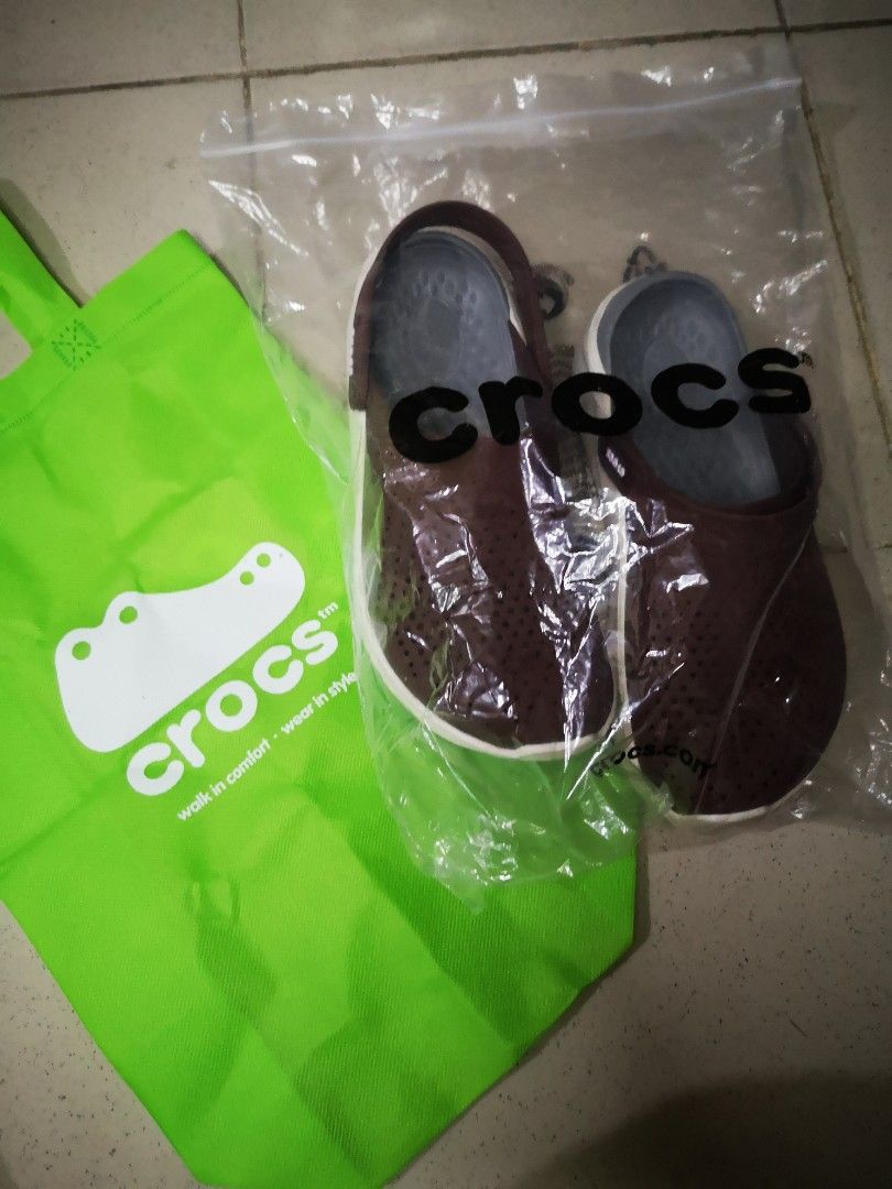 Crocs Used Once, Men's Fashion, Footwear, Slippers & Slides on Carousell