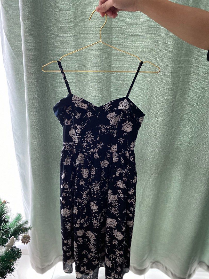 Deep blue floral dress (brand:MDS), Women's Fashion, Dresses & Sets ...