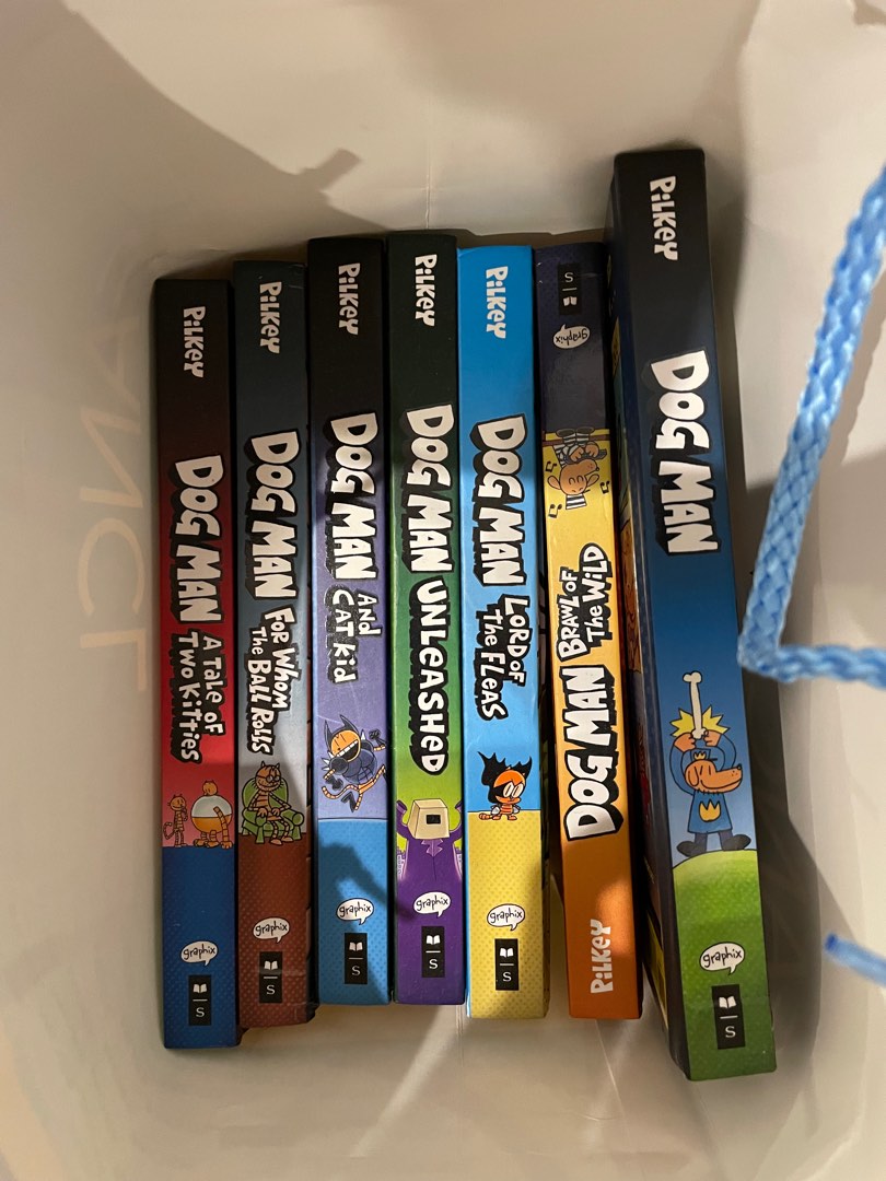 Dog man set comics story 7 books, Hobbies & Toys, Books & Magazines ...