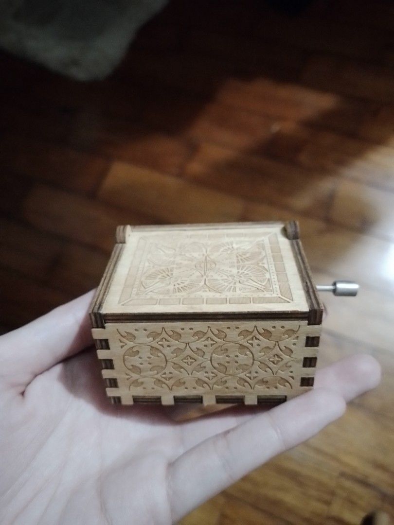 Fly me to the moon music box, Hobbies & Toys, Music & Media, Musical ...