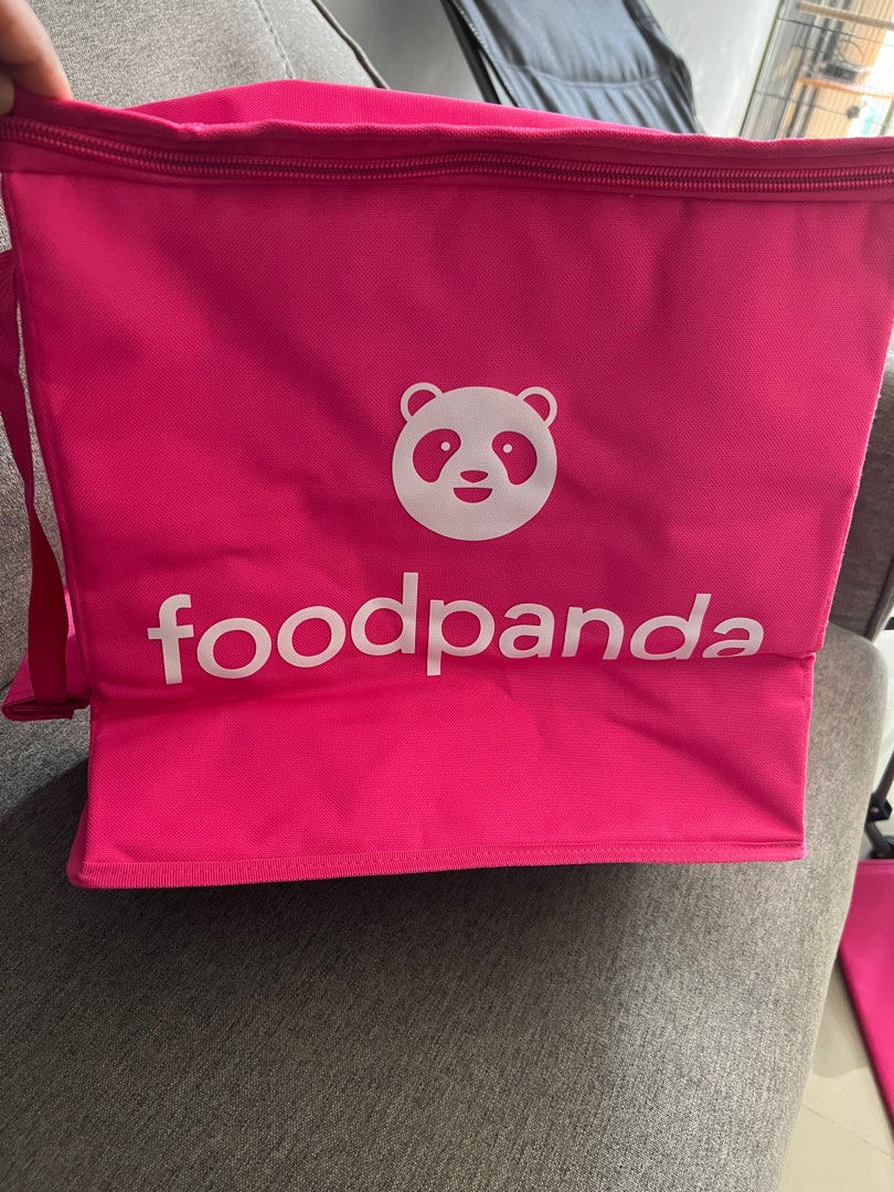Foodpanda small thermal bag, Motorcycles, Motorcycle Accessories on ...