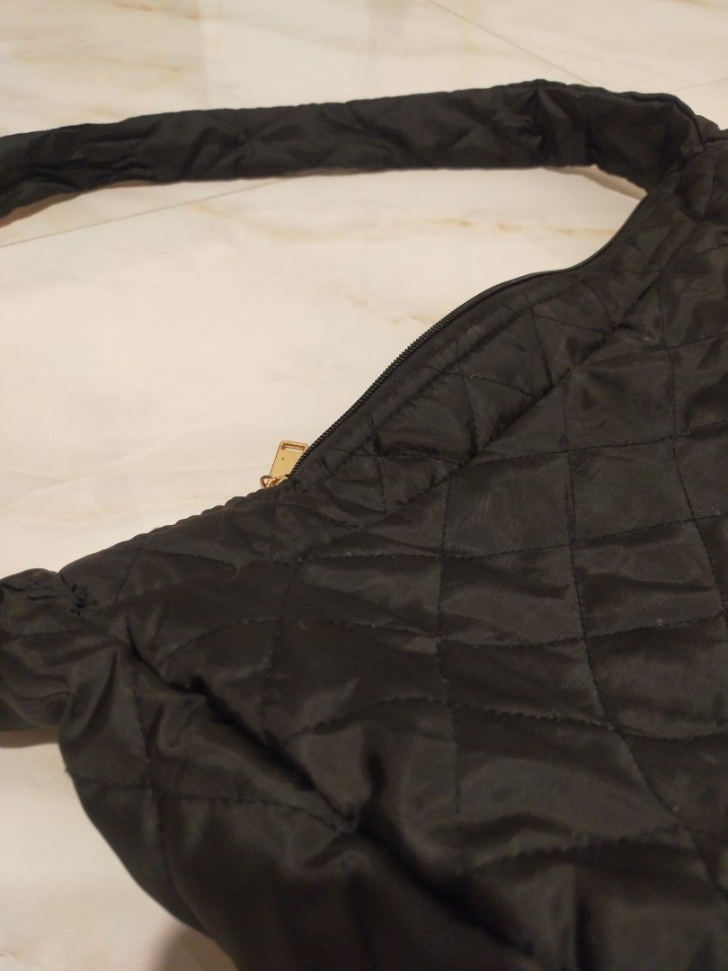 FREE ONGKIR JABODETABEK JENNIE PUFFY BAG BLACK (BOLEH NEGO), Fesyen ...
