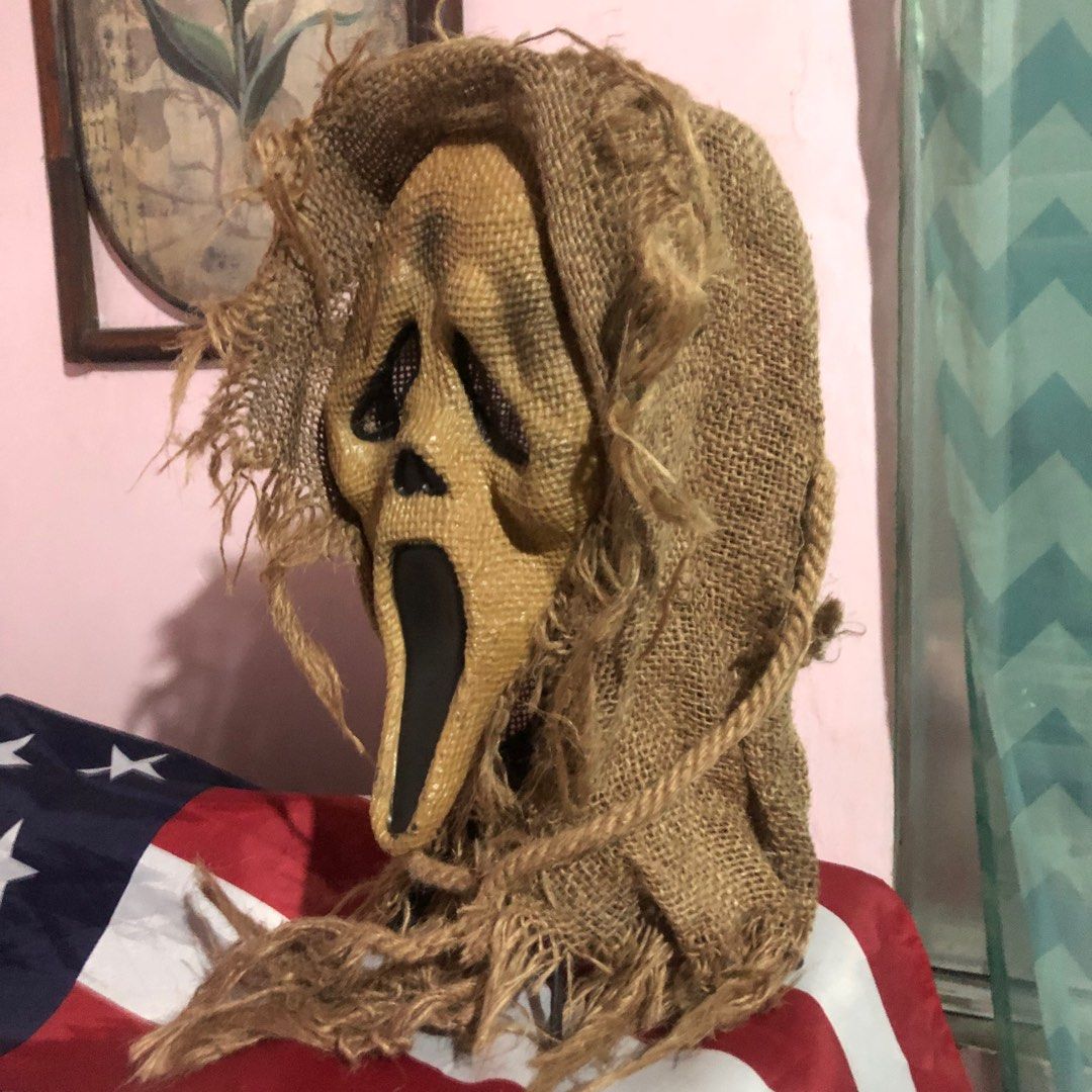 Ghostface Scarecrow mask (RARE) Funworld licensed SCREAM MOVIE, Hobbies ...