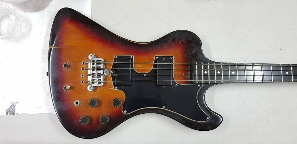 Gibson Artist RD Bass Guitar - Vintage (1977), Hobbies & Toys, Music ...
