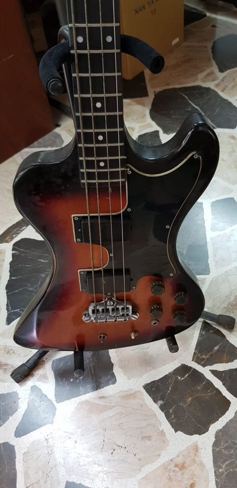 Gibson Artist Rd Bass Guitar Vintage 1977 Hobbies And Toys Music And Media Musical