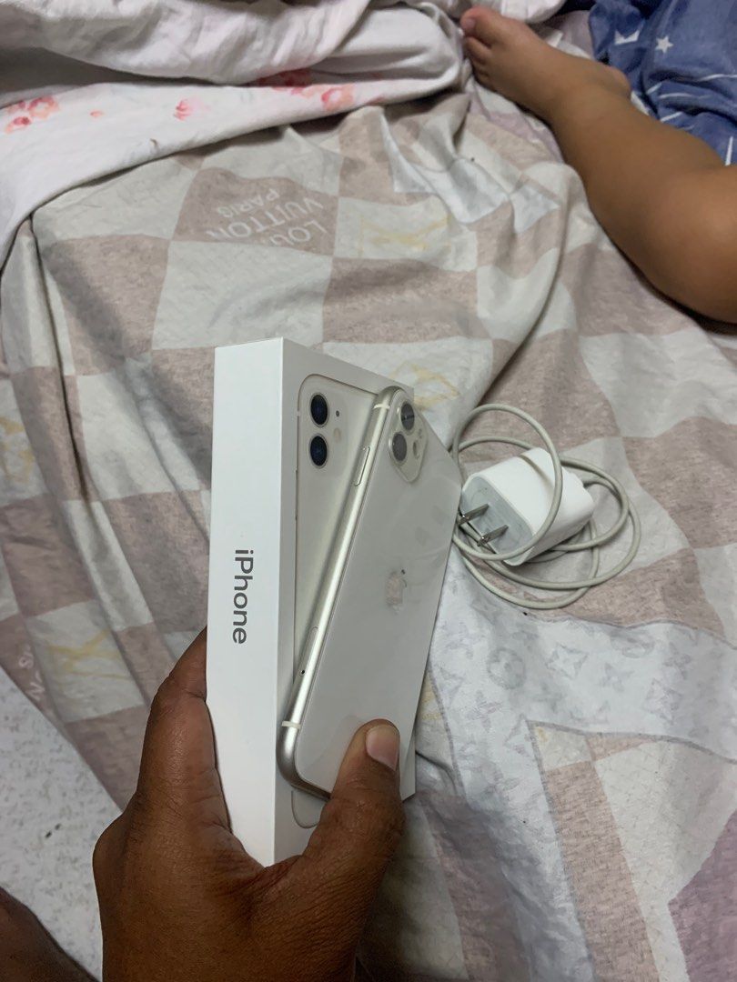Iphone 11 128gb openline white, Mobile Phones & Gadgets, Mobile Phones ...