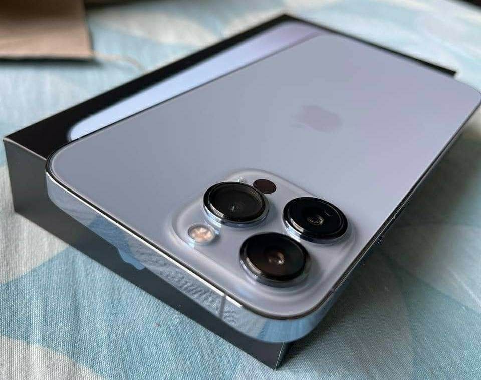 iPhone 13 promax 256gb, complete good as new, swap to ip14 globe locked ...