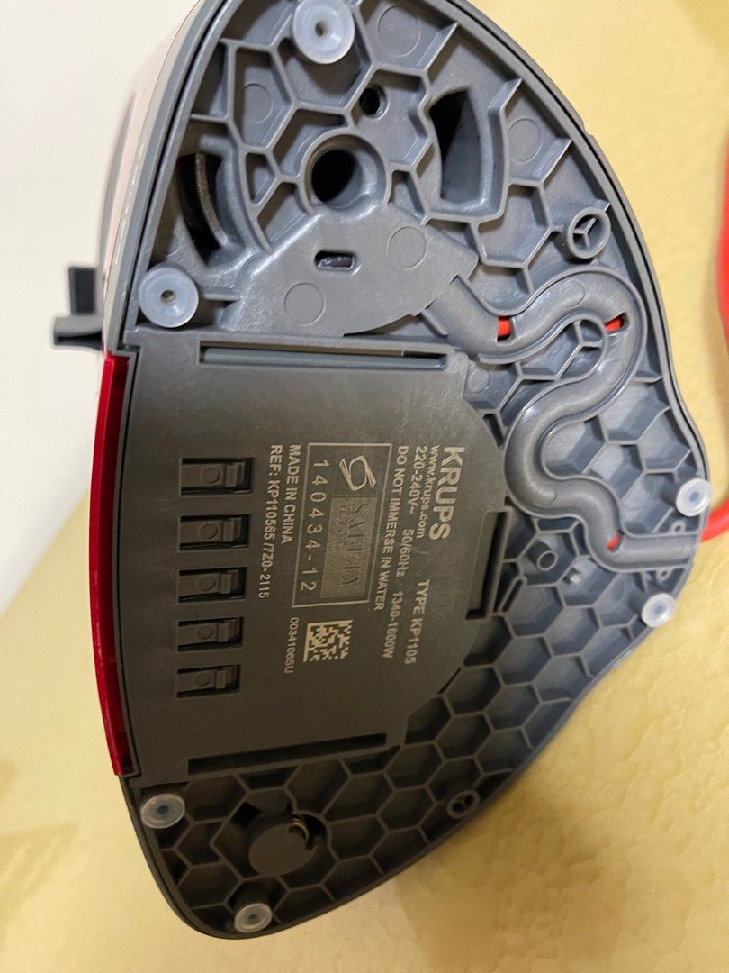 KRUPS KP1105 Nescafe Dolce Gusto Oblo Coffee Machine - Red, TV & Home ...