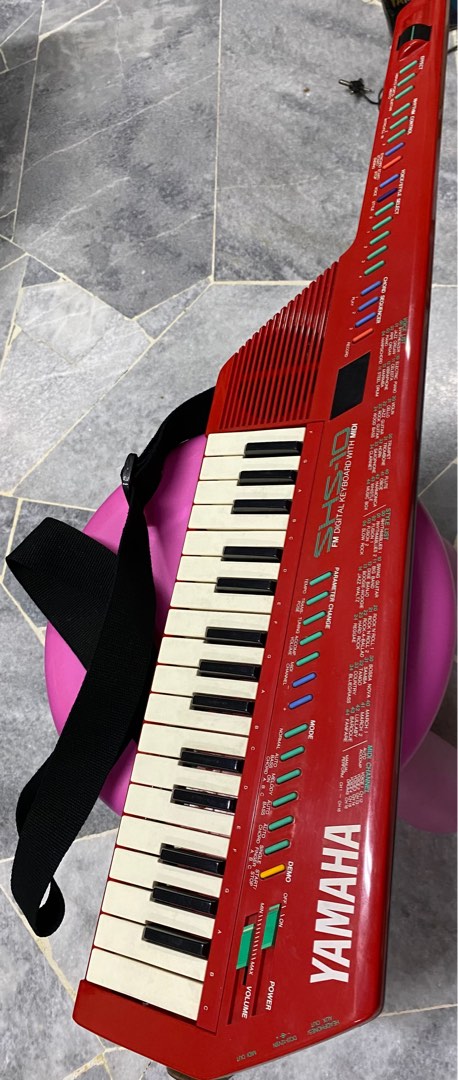 Limited edition Yamaha digital keyboard fully functional, Hobbies ...