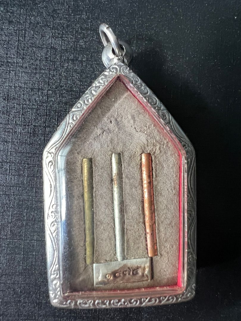 LP Thongdum Phra Khun Paen , Thai Amulet, Hobbies & Toys, Memorabilia & Collectibles, Religious ...