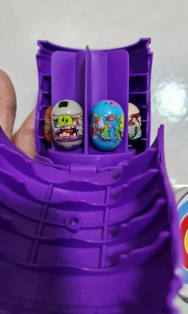 Mighty Beanz Toy 3 pods plus 2 extra beans, Hobbies & Toys, Toys ...