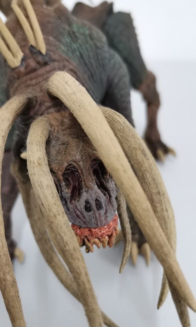 Neca Predator Hound, Hobbies & Toys, Toys & Games on Carousell