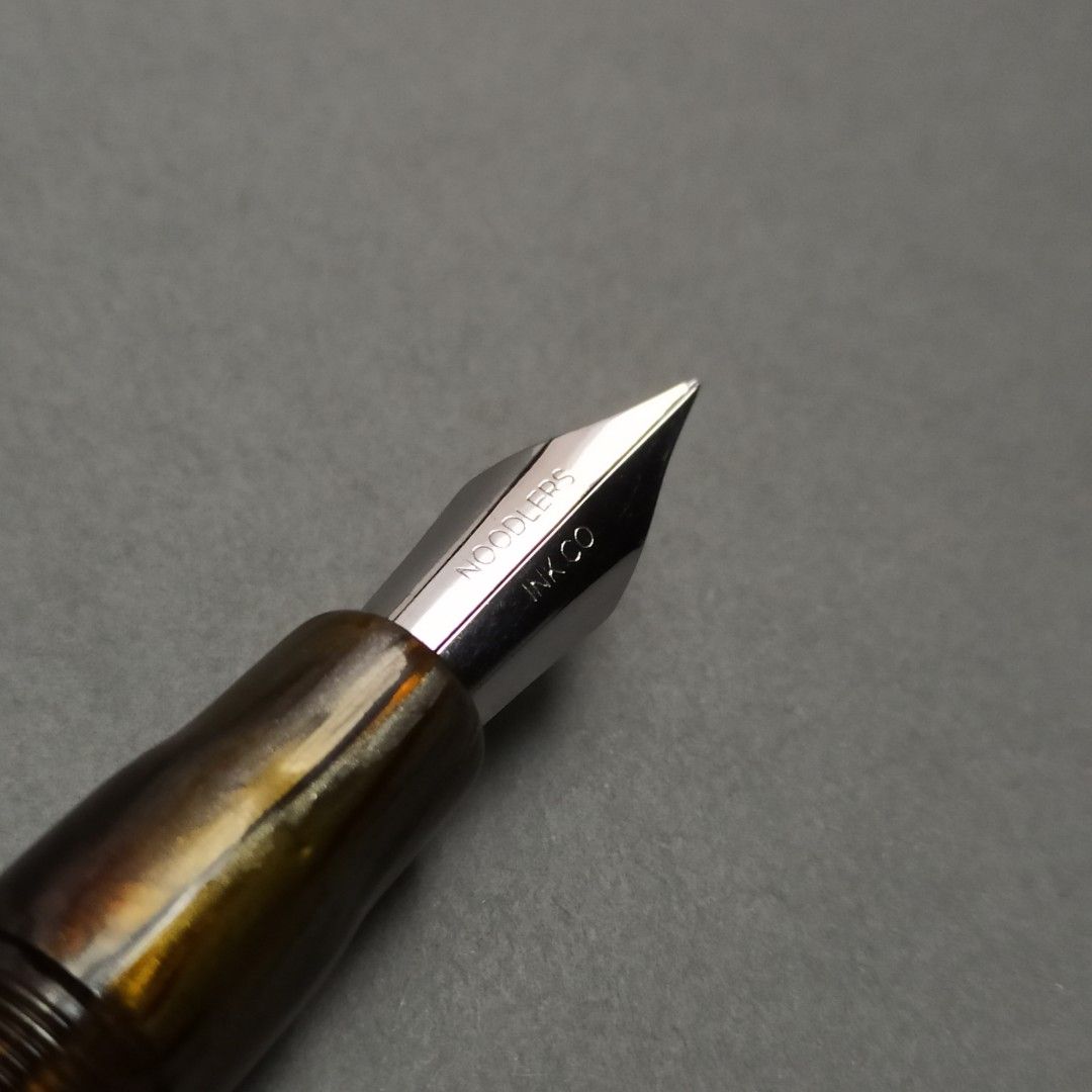 Noodler's Ahab Flex Nib Fountain Pen - Apache Tortoise, Hobbies & Toys ...