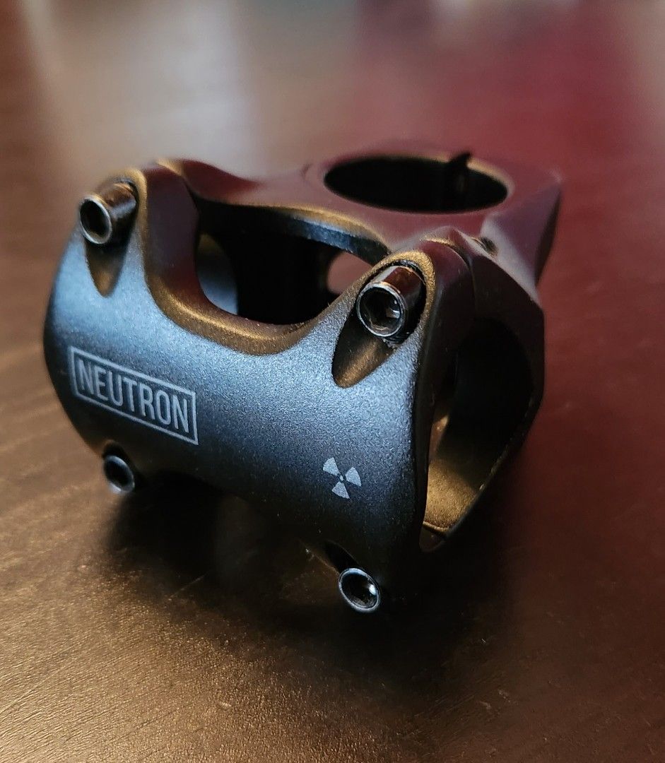 Nukeproof 35mm Stealth Neutron, Sports Equipment, Bicycles & Parts ...