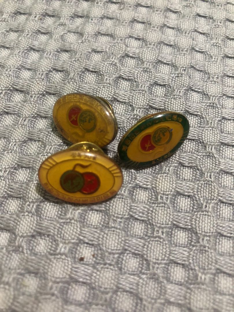 Old collectible japanese pins lot set, Hobbies & Toys, Memorabilia ...