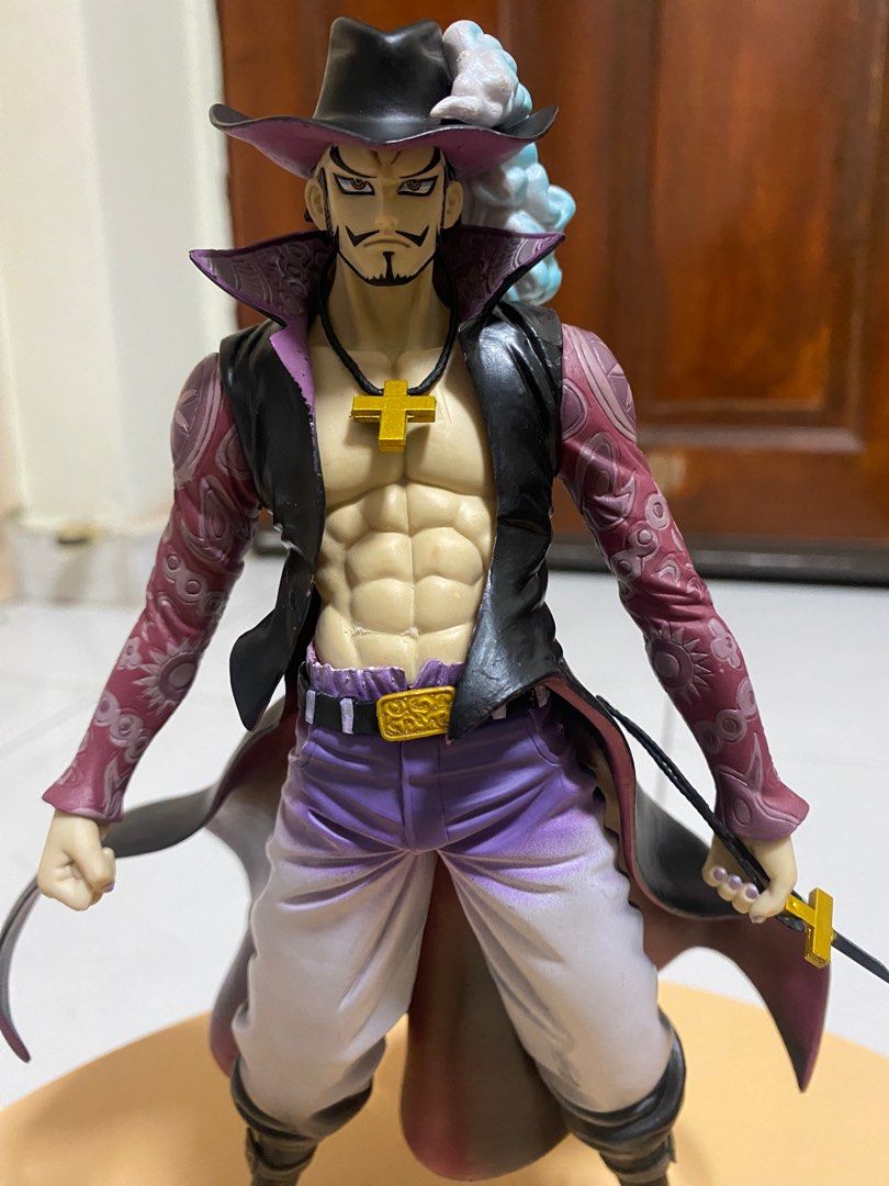 One Piece Jracule Mihawk / Dracule Mihawk, Hobbies & Toys, Toys & Games ...