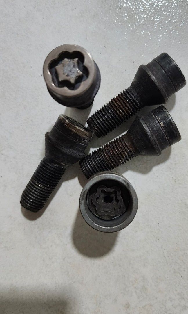 Original Volkswagen/Audi Wheel Lock Nut Set, Car Accessories ...