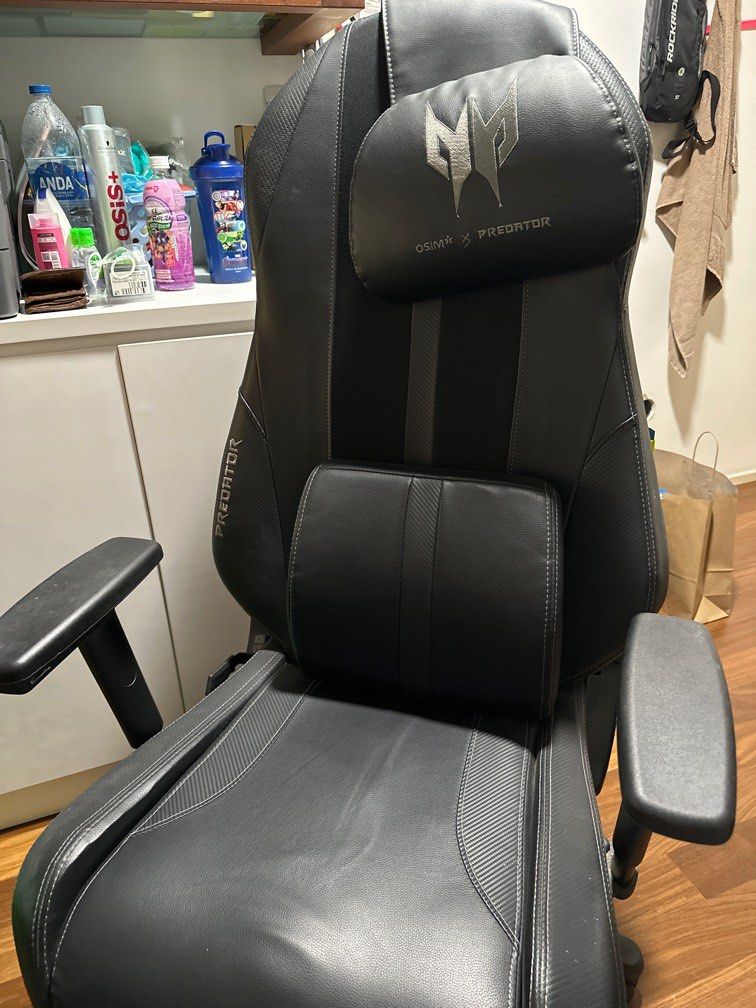 OSIM Predator Gaming Massage Chair, Furniture & Home Living, Furniture ...