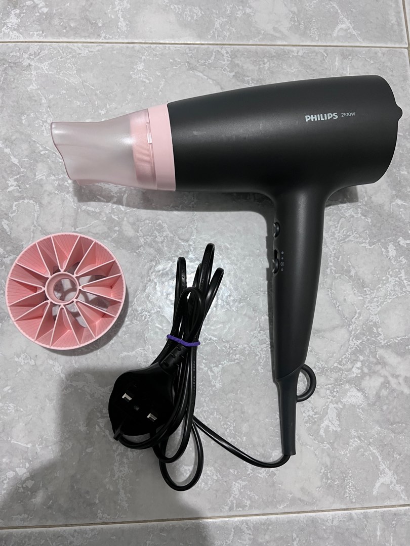 Philips 3000 Series ThermoProtect Hair Dryer BHD300/13, Beauty & Personal Care, Hair on Carousell