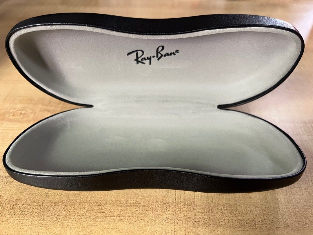 Ray-Ban Clamshell Hard Case (Black), Men's Fashion, Watches ...