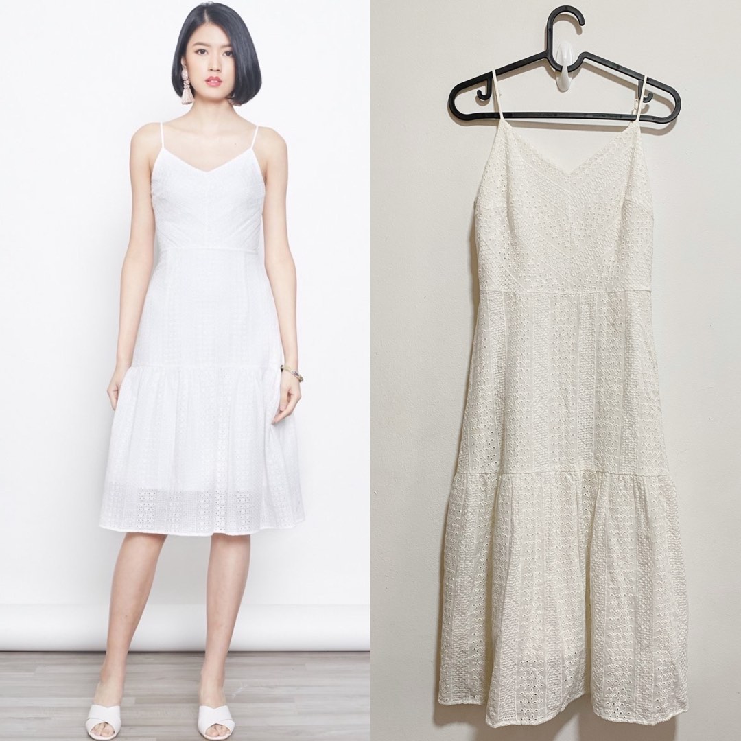 (S) INTQ Label Intoxiquette ANNALYN BRODERIE ANGLAISE MERMAID HEM MIDI ...