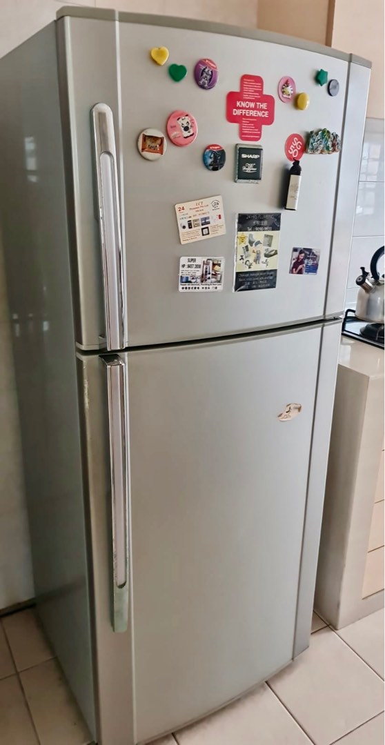 **Fast deal**Sharp 288L SJ-37M-SL fridge 2-door refrigerator in good ...