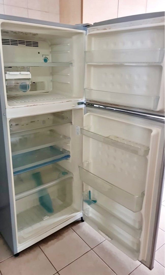 Sharp 288L SJ-37M-SL fridge 2-door refrigerator in good working ...