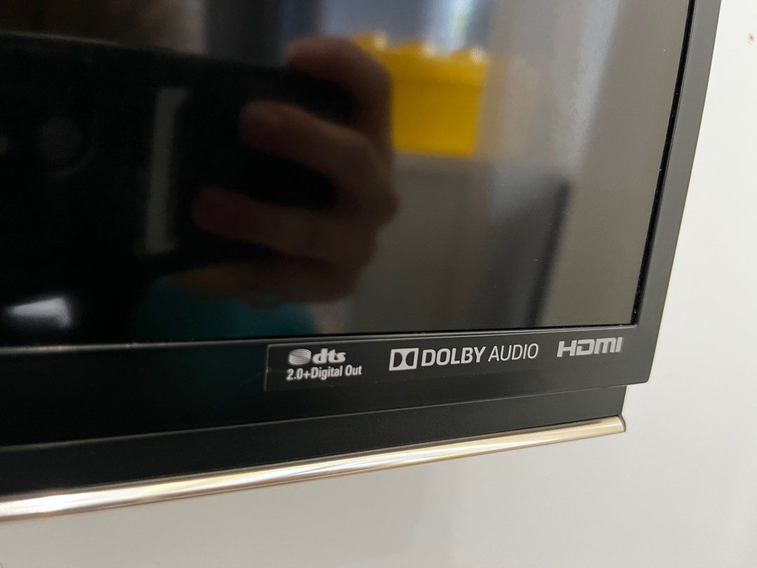 Sharp 70inch super slim 4K Smart TV LCD-70TX8008A with NB Wall mount ...