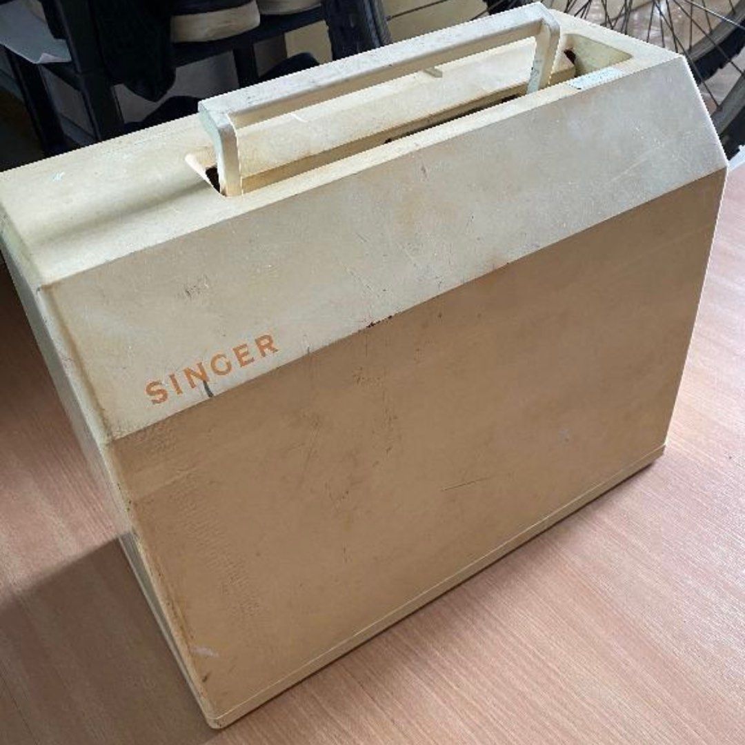 Singer 9020 Sewing Machine, TV & Home Appliances, Other Home Appliances ...