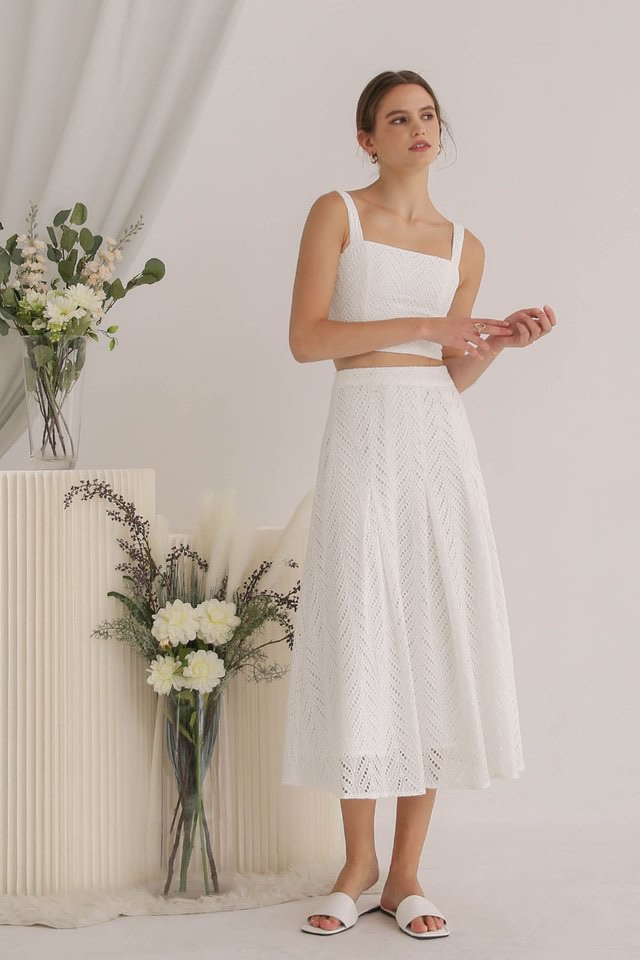 The Willow Label Ellie and Flo Eyelet Set, Women's Fashion, Dresses ...
