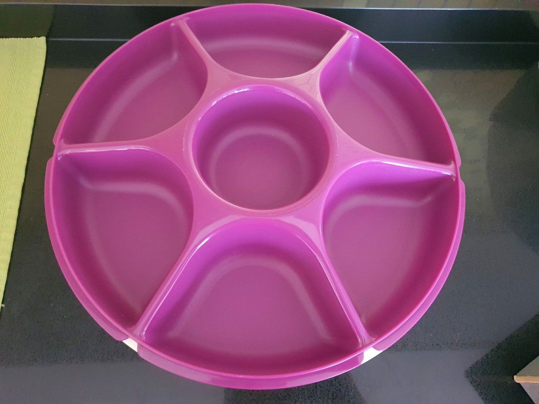Tupperware Round Serving Centre ( 1 set ), Furniture & Home Living ...