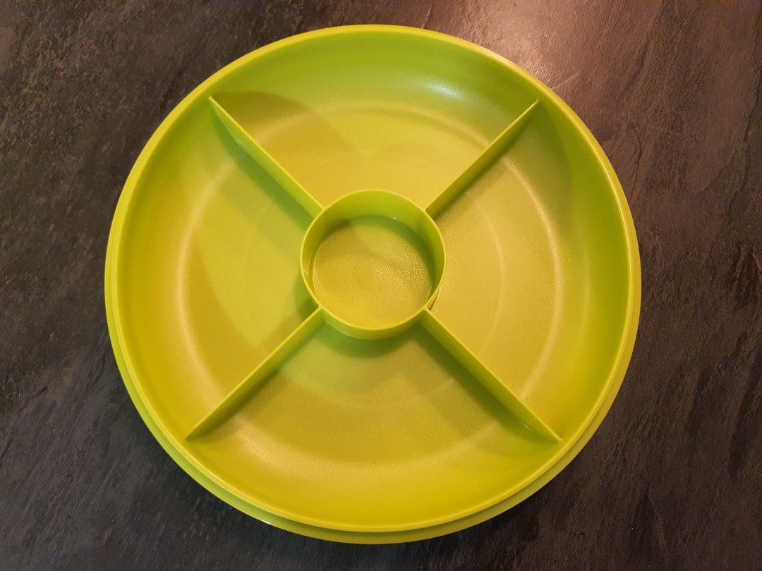 Tupperware Round Serving Centre ( 1 set ), Furniture & Home Living ...