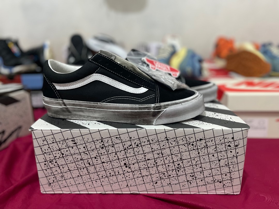Vans Old Skool Og Lx Stressed Black White Bw Bw Fesyen Pria Sepatu Sneakers Di Carousell