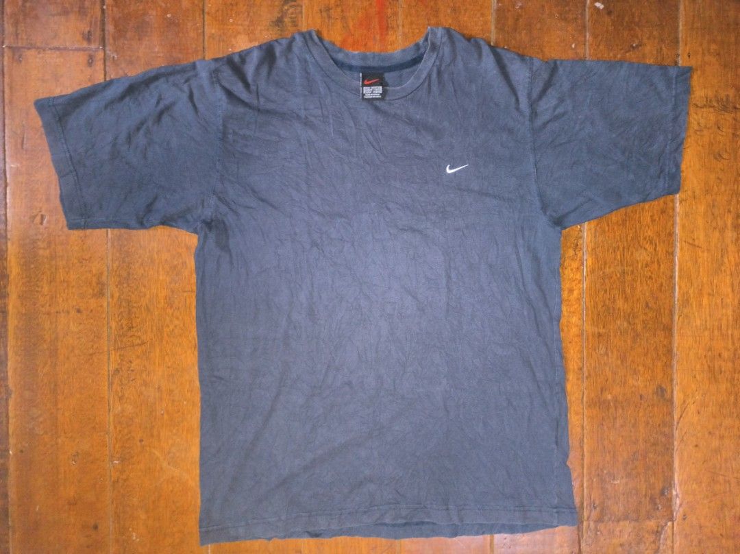 VINTAGE NIKE, Men's Fashion, Tops & Sets, Tshirts & Polo Shirts on ...