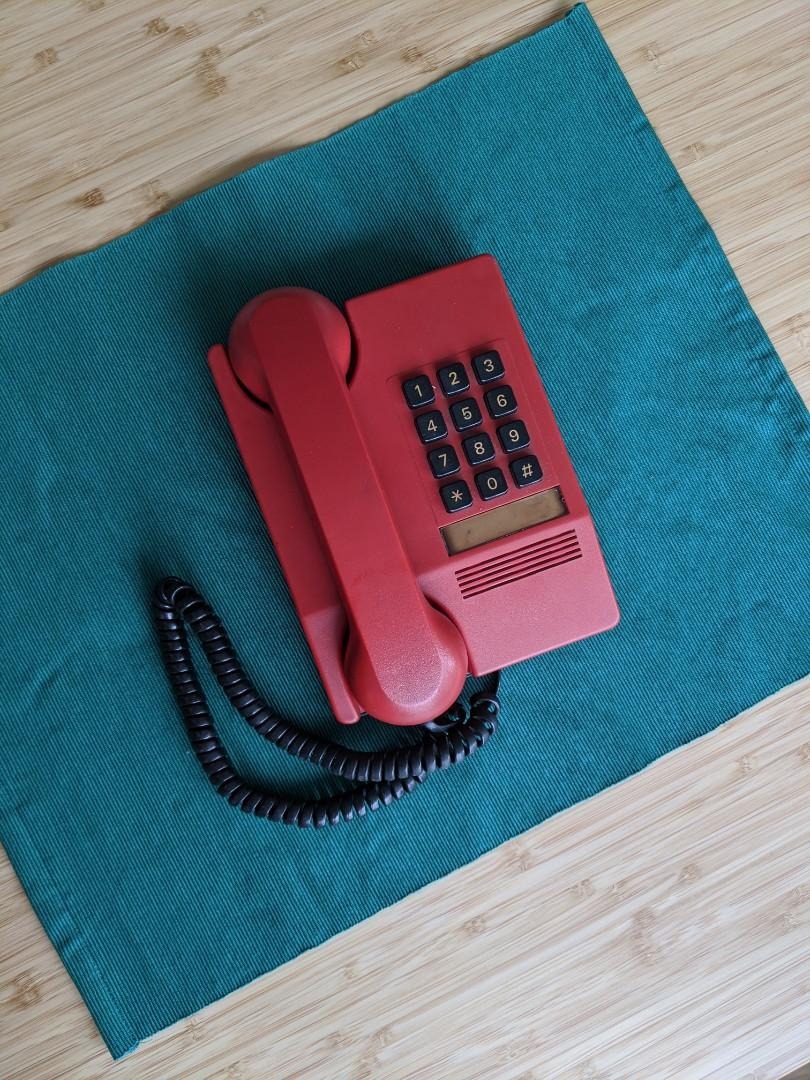 Vintage Retro Antique 1981 Telecom Push Button Line Telephone Readily ...