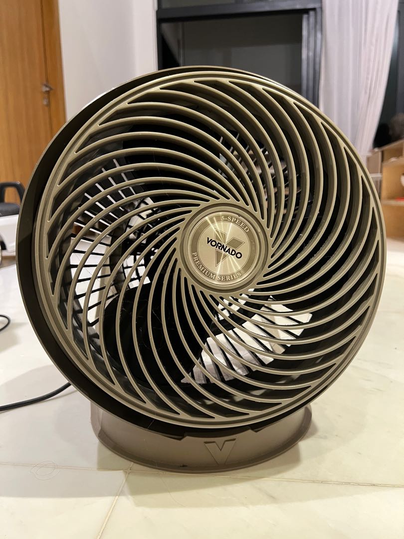 Vornado 5 speed air circulator fan, Furniture & Home Living, Lighting ...