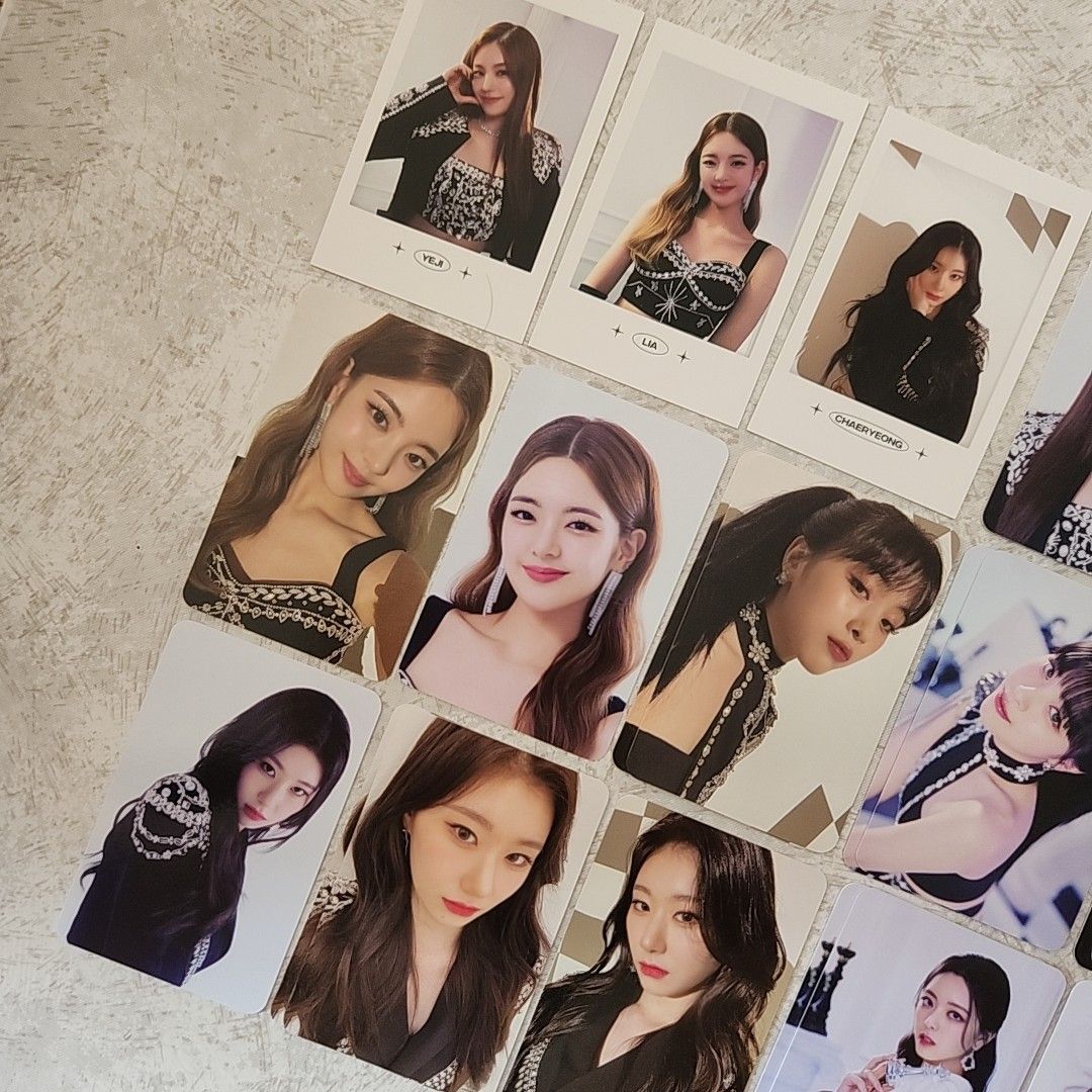 [wtt Wts] Itzy Checkmate World Tour Trading Card Pcs Yeji Lia